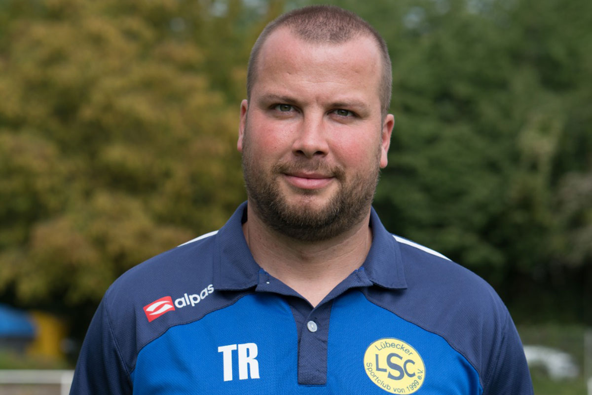 „Keine Kommunikation“: Seemann tritt als Trainer zurück und nimmt kein Blatt vor den Mund! › HL ...