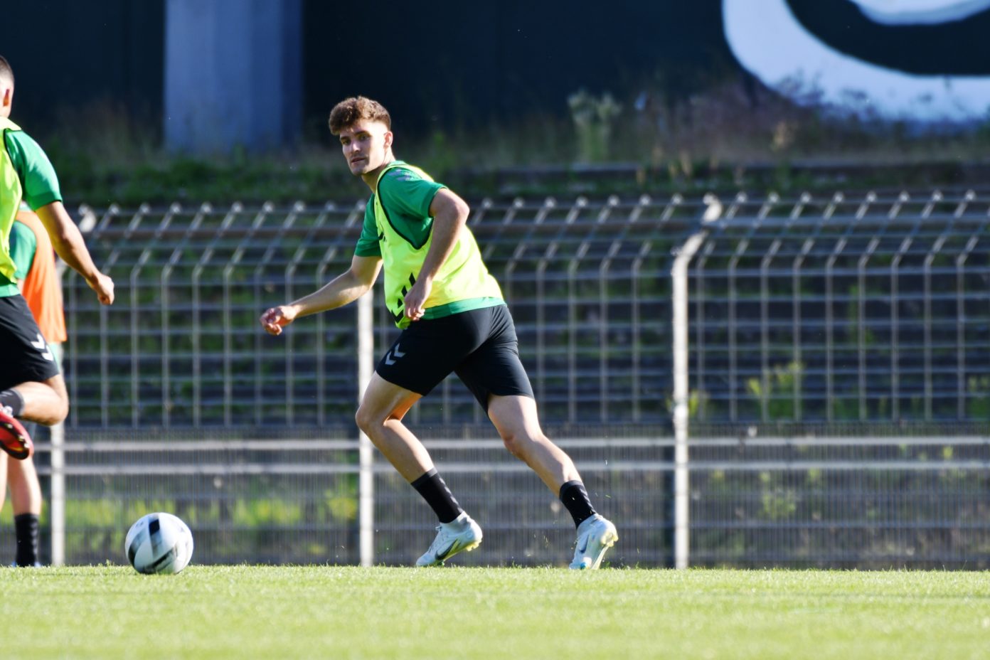 Trainer zieht positive Zwischenbilanz – Stürmer statt „Sonnen-Training ...