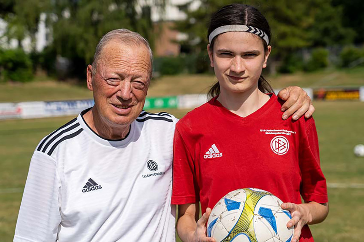 Mit 14 Jahren für Deutschland: Erster Einsatz für Helene Duwe gegen ...