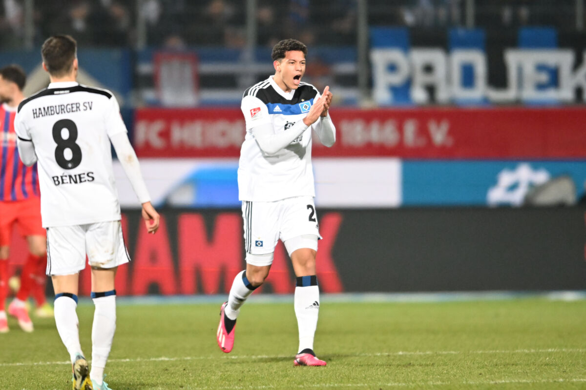 Nervenraub und Energieschub: HSV verpennt eine Stunde und zündet dann ...