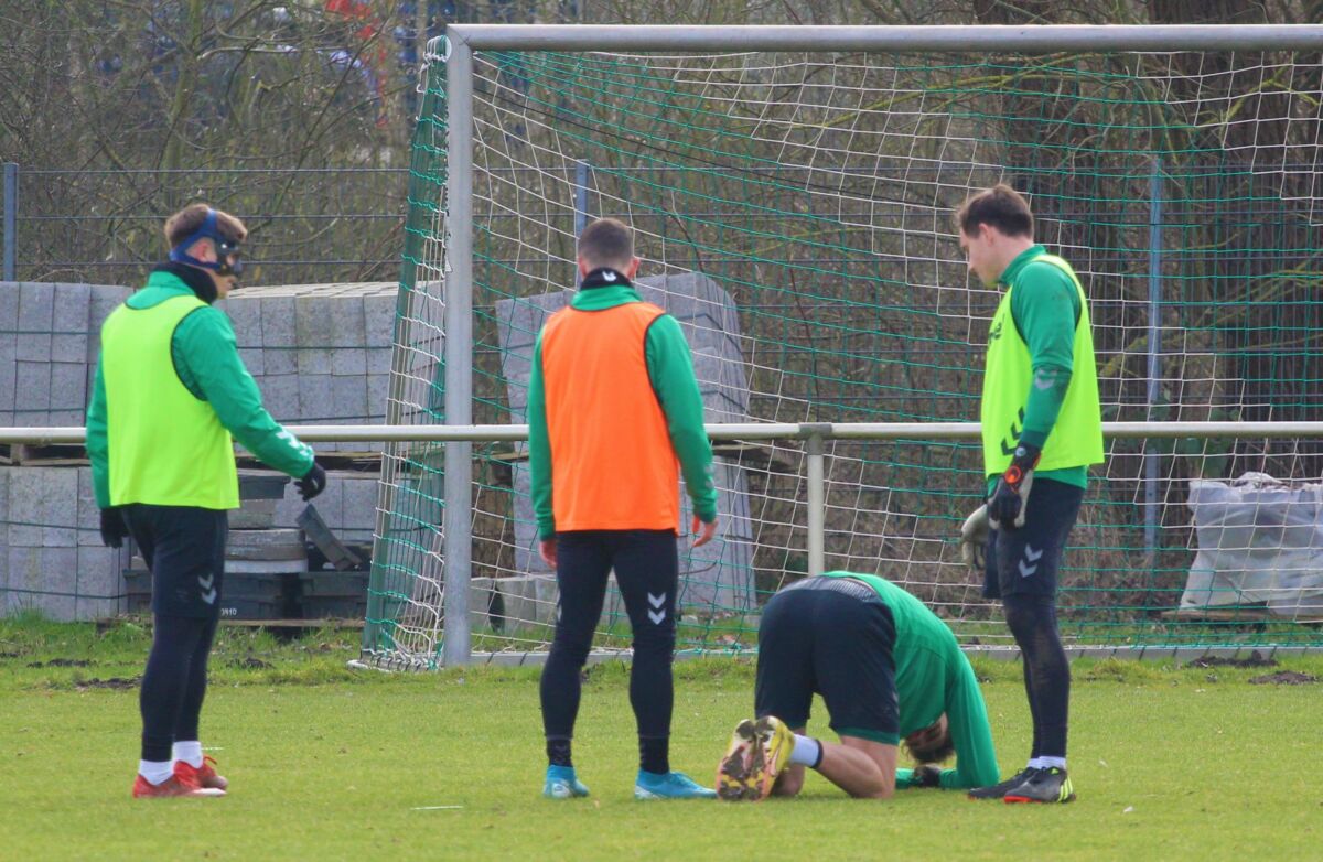 VfB Lübeck hat „Masken-Mann“ – Mats Facklam bricht erneut das Training ...