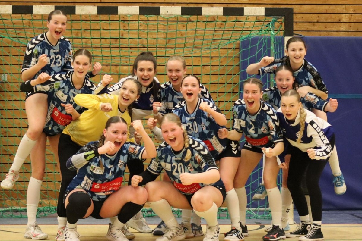 Die weibliche Jugend C des MTV Lübeck Staffelsieger der Schleswig ... Die weibliche Jugend C des MTV Lübeck Staffelsieger der Schleswig ...