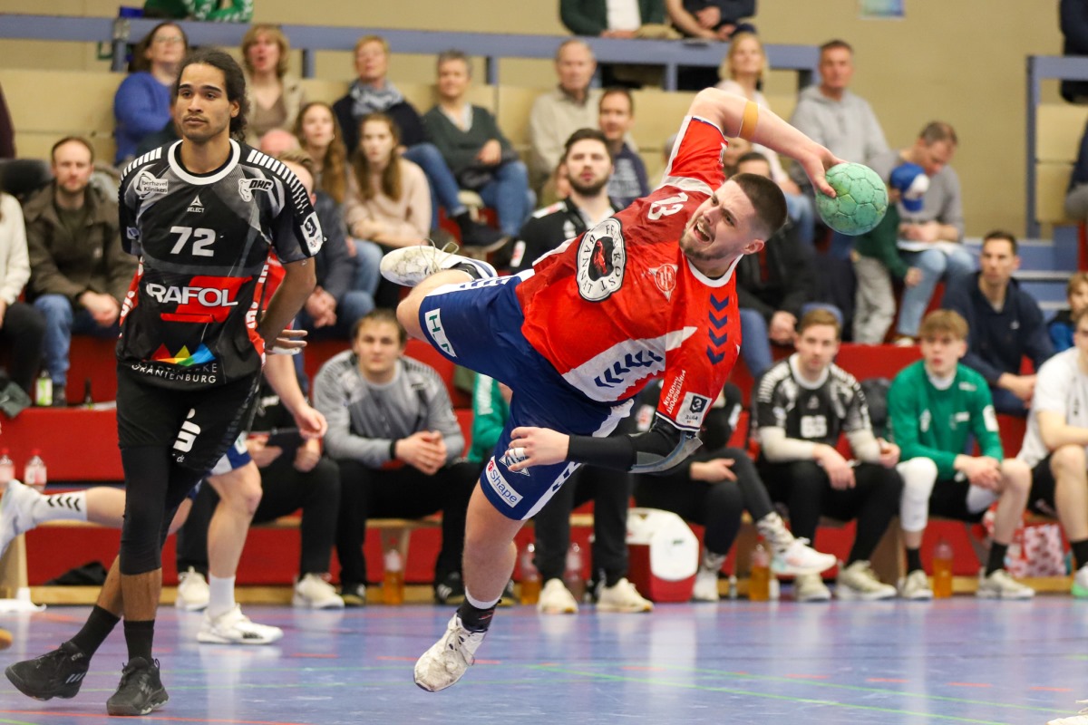 Hamburg-Nord mit „Vier-Punkte-Spiel“ gegen die „Recken-Schmiede“ | HL ...