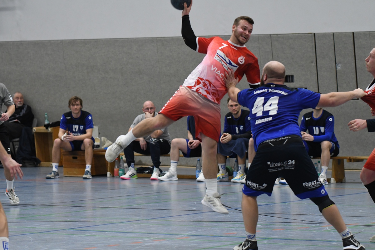 U23 des VfL Lübeck-Schwartau bietet Spitzenreiter Lübecker TS Paroli ...