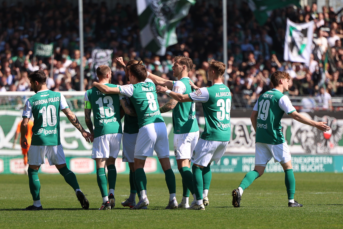 VfB Lübeck feiert "perfekten Sieg" | HL-SPORTS - Sport-News für die ...