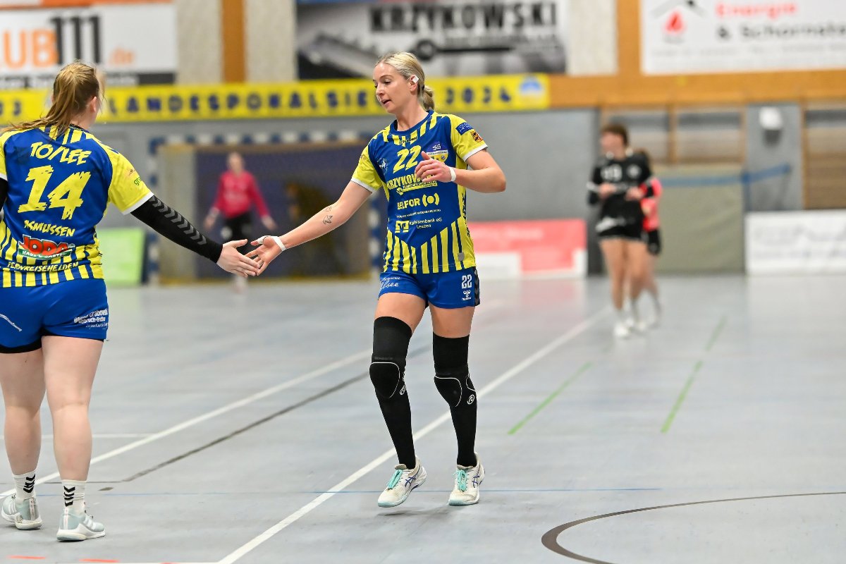 Drittligaspitzenreiter Todesfelde geht auch mit Lina Asmussen in die ...