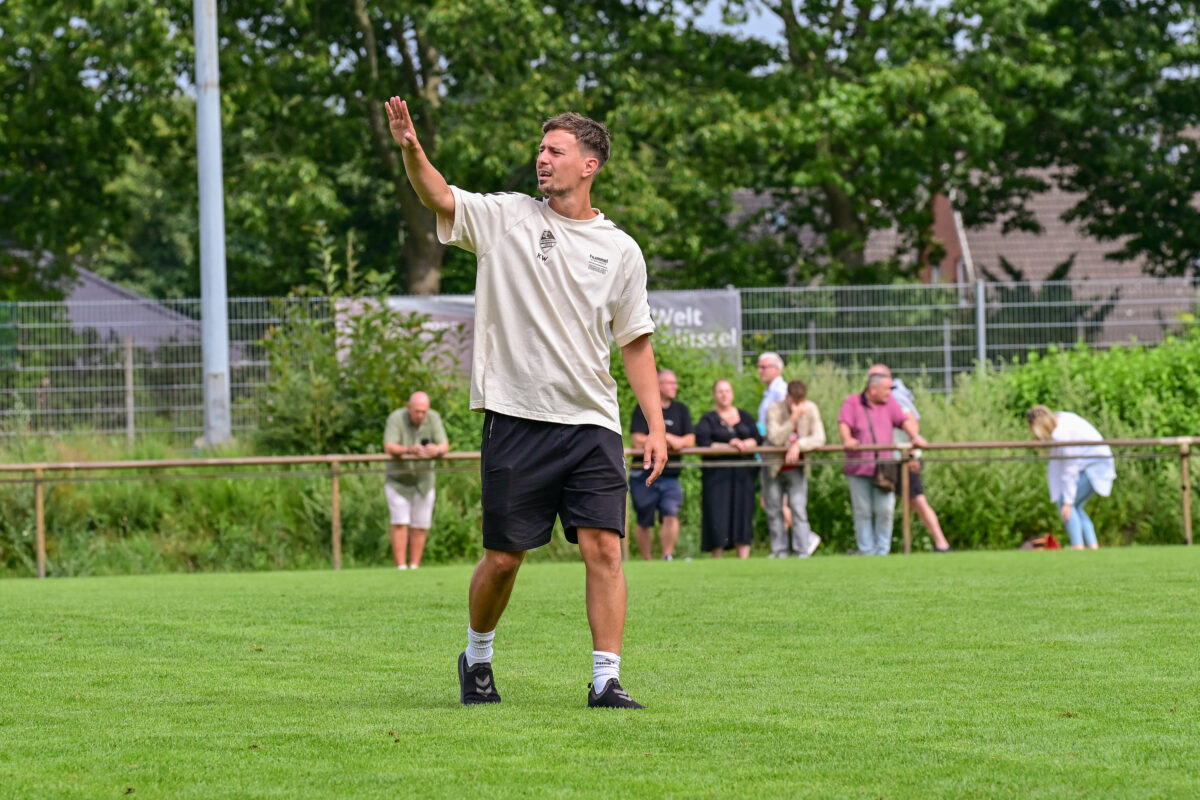 Jahresauftaktknaller: FC Dornbreite und Kevin Wölk trennen sich › HL-SPORTS